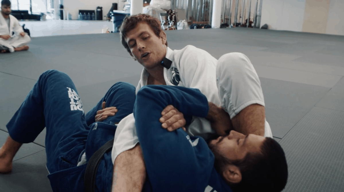 Breaking The Figure Four Grip - Keenan Online